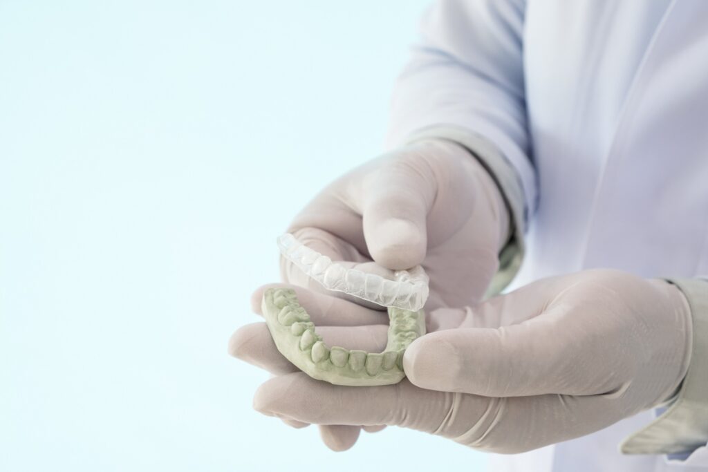 Biomateriales en la medicina: avances en implantes y prótesis ...